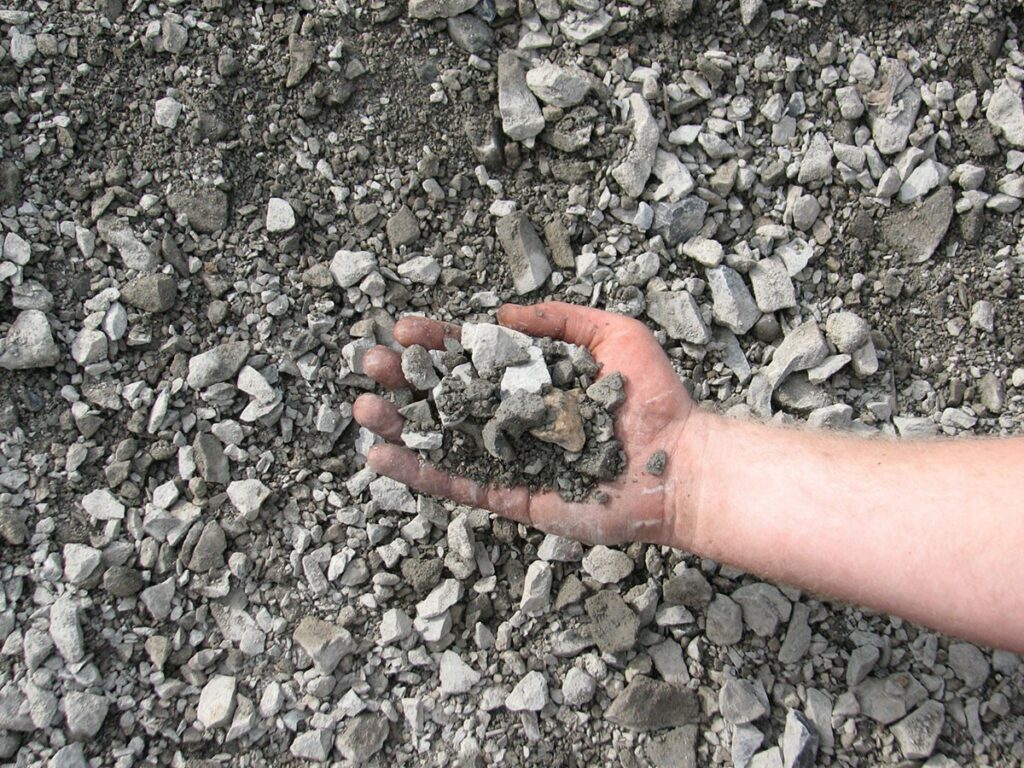 Faire une allée carrossable en tout venant - à portée de mains